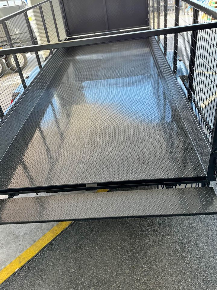 16ft Car Trailer - Removable Sides & Mesh Cage, Checker Front Board ...